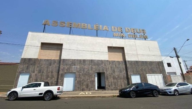 Prédio Comercial Ocupado com 715m² e 1 Vaga em Conchal - SP - Comercial ...