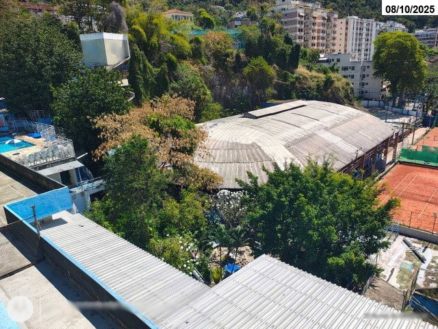 Grajaú Country Club com Piscina e Quadras no Rio de Janeiro - Comercial ...